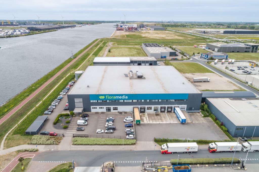 Cabot Properties | Purchased | 7,500 sqm Logistics | Westzaan - De ...