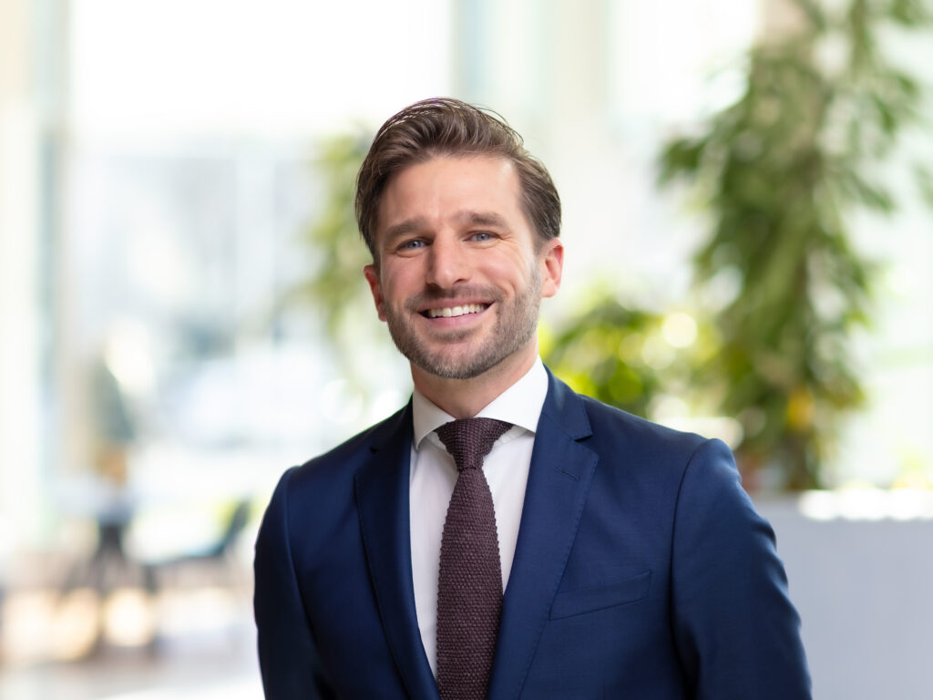 Kim van Sluijs MRICS / RT / drs. - De Lobel & Partners - EN - De Lobel ...